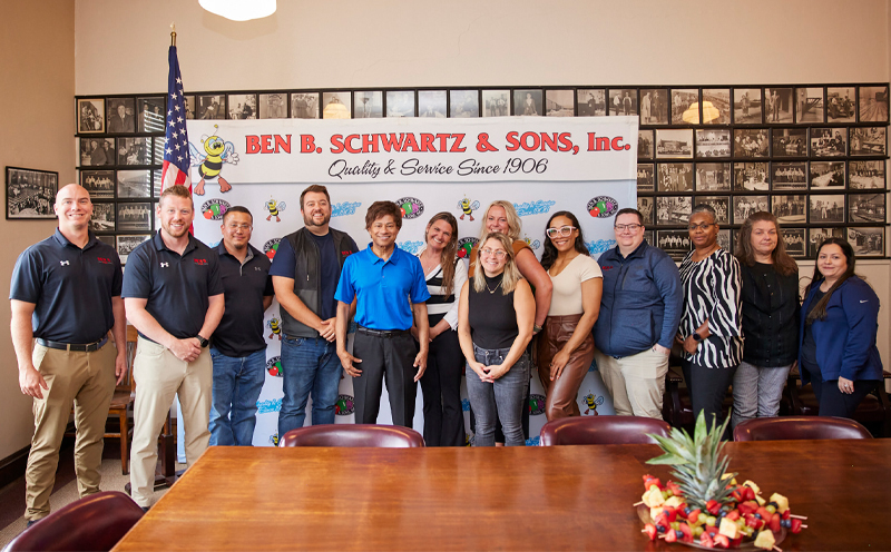 Ben B Schwartz hosts Congressman Shri Thanedar at the Detroit Produce ...