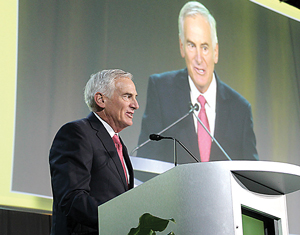Dave Corsi, Joe Pezzini receive PMA leadership awards | Produce News